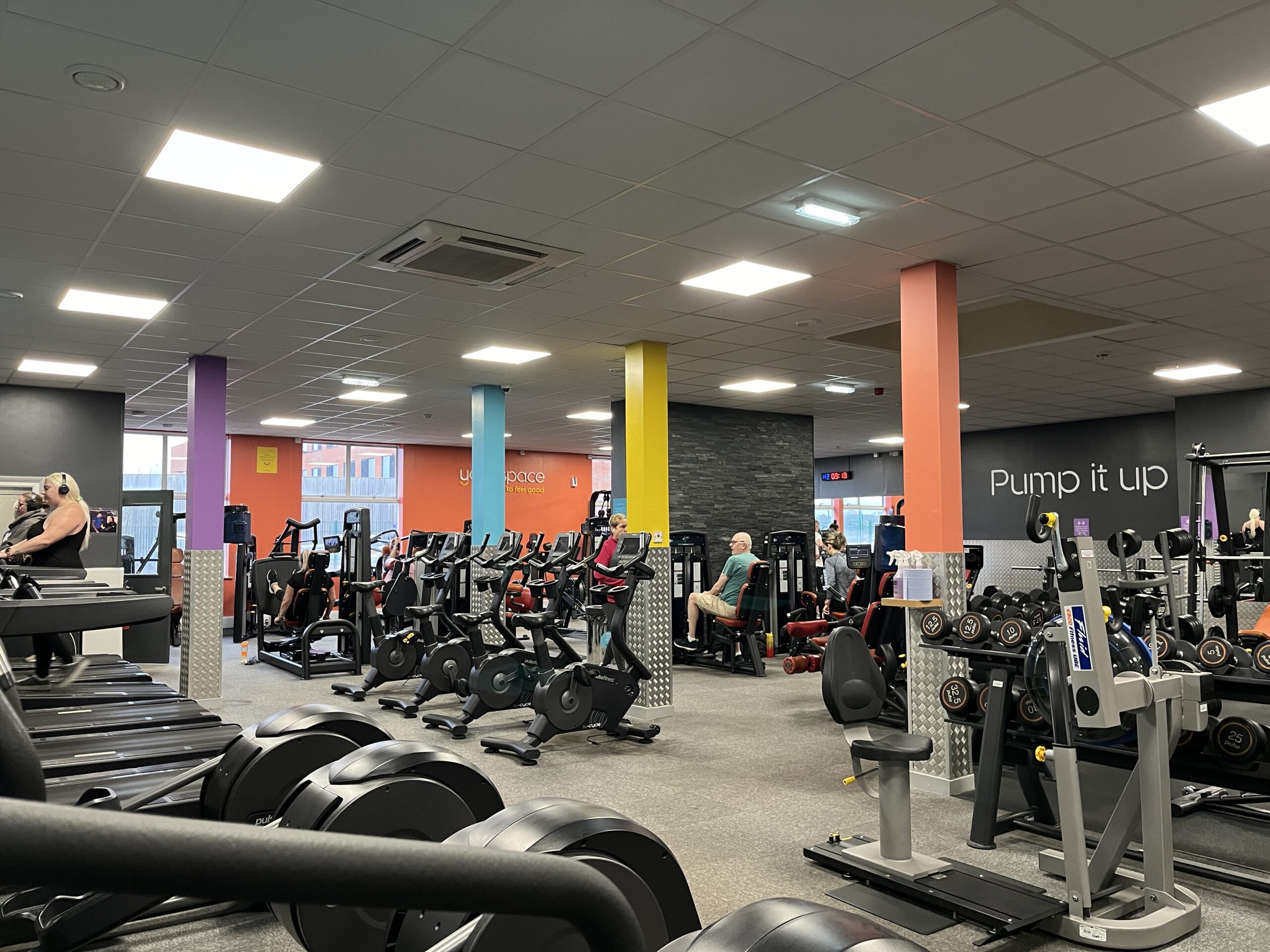 Gym in Bircotes - Your Space